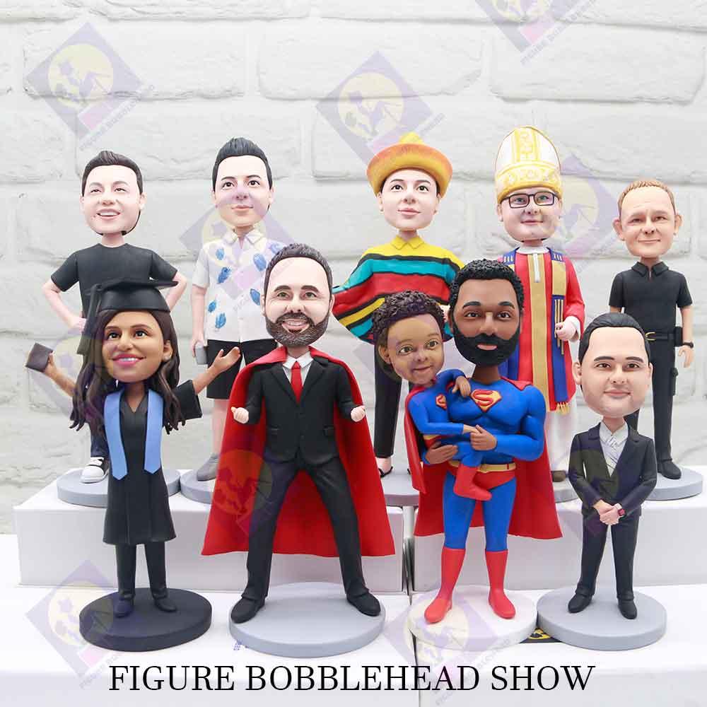 Fully Customizable Bobblehead for 1 Person – Figure Bobblehead